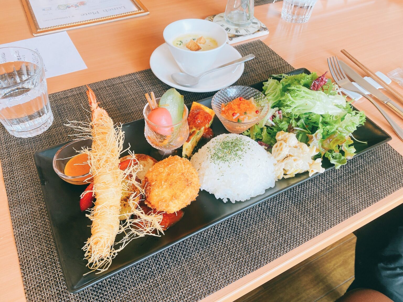 【KENzo Cafe&Bar（ケンゾカフェアンドバール）】#キンプリ年間1位おめでとう！お祝いプレート可愛くて贅沢である☆ | 【 創業65 ...