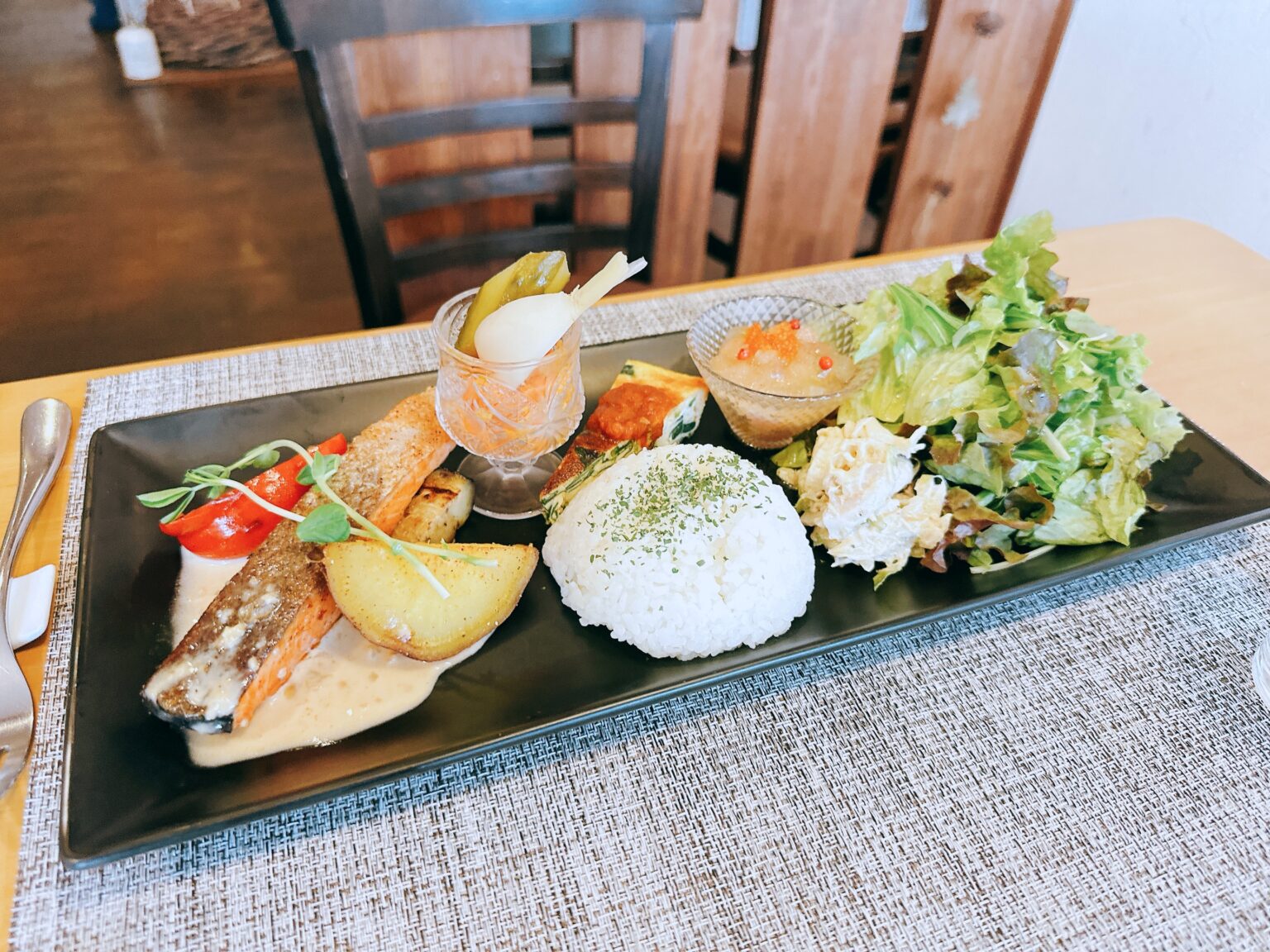 【KENzo Cafe&Bar（ケンゾカフェアンドバール）】お洒落なワンプレートランチ！デザートも美味しい | 【 創業65年 】芹田不動産 ...